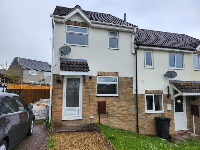 2 bedroom semi detached house to rent