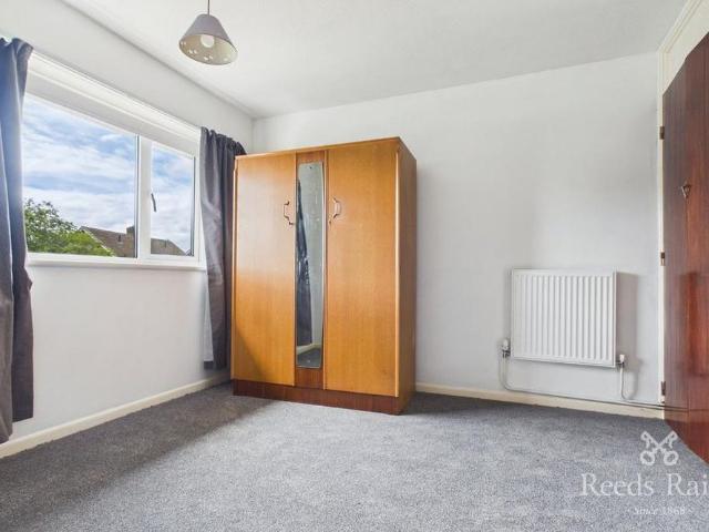 2 bedroom semi detached house to rent