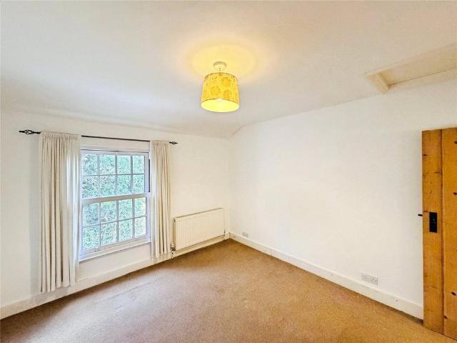 2 bedroom semi detached house to rent