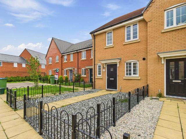 2 bedroom semi detached house to rent