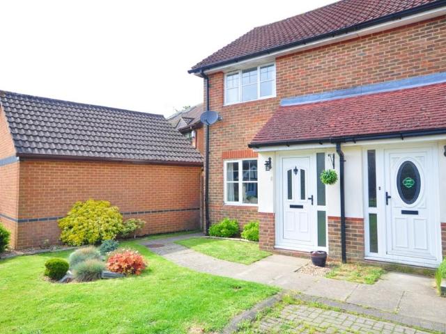 2 bedroom semi detached house to rent