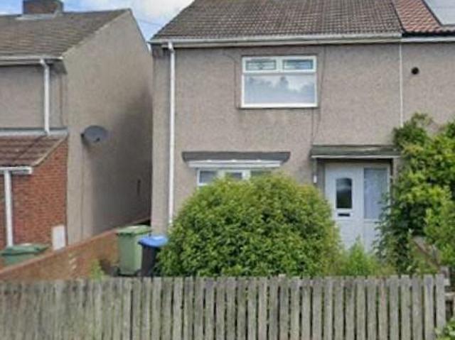 2 bedroom semi detached house to rent