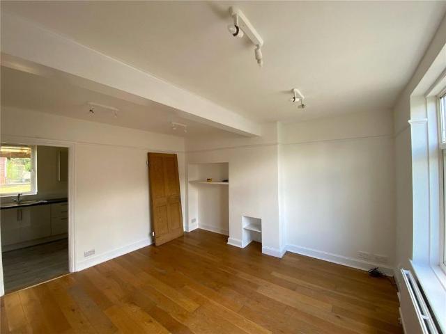 2 bedroom semi detached house to rent