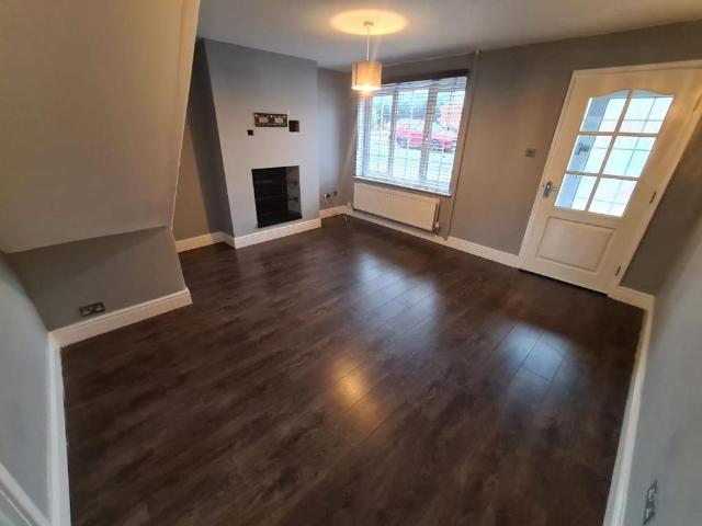 2 bedroom semi detached house to rent