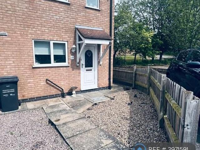 2 bedroom semi detached house to rent