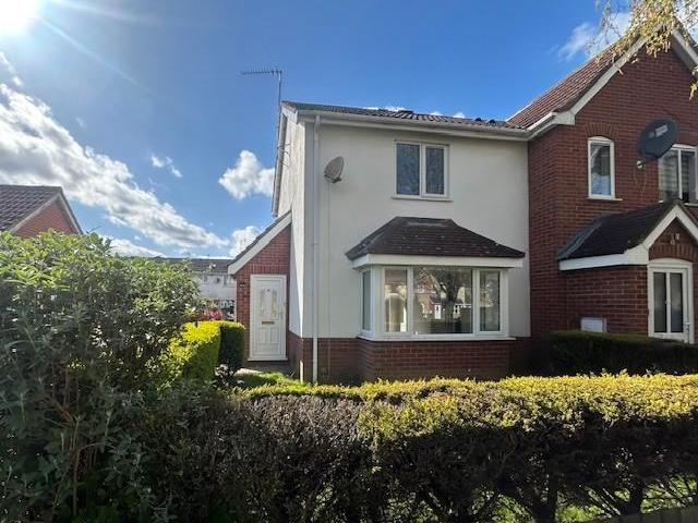 2 bedroom semi detached house to rent