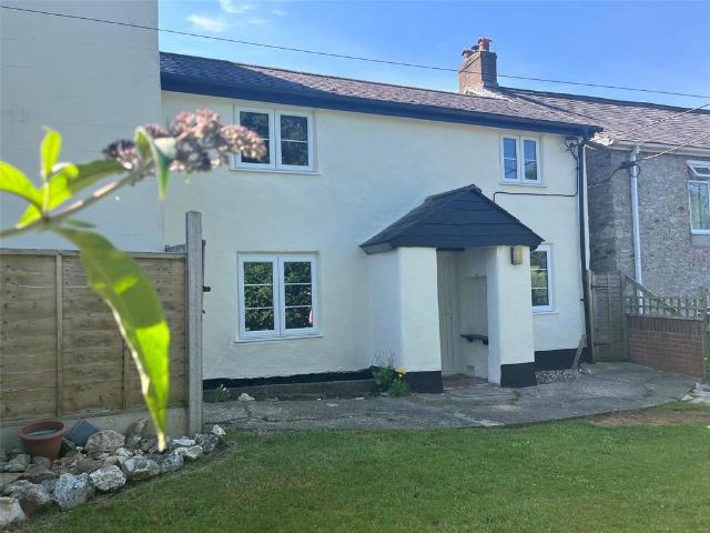 2 bedroom semi detached house to rent