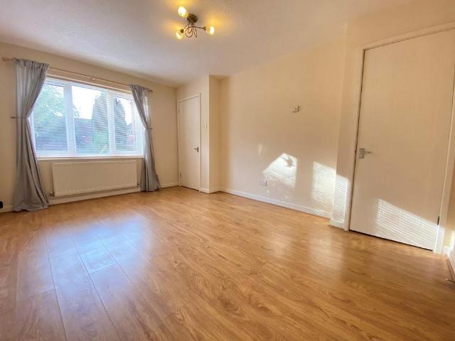 2 bedroom semi detached house to rent