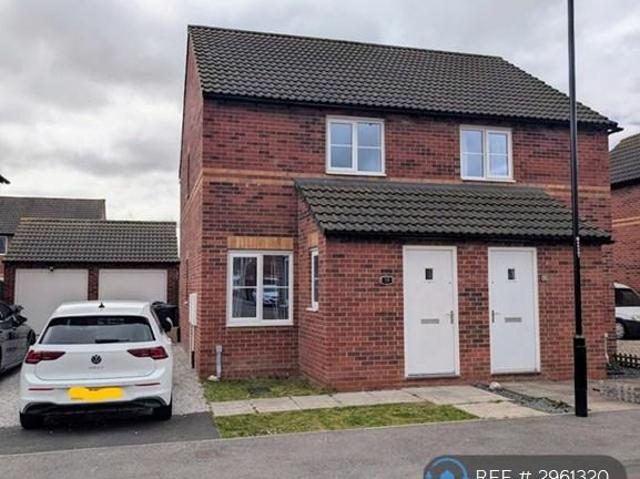 2 bedroom semi detached house to rent
