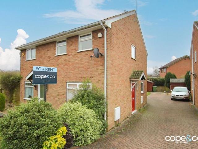 2 bedroom semi detached house to rent