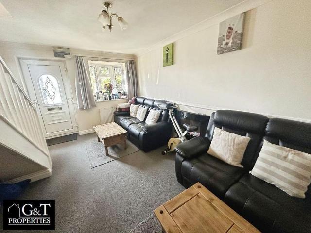 2 bedroom semi detached house to rent