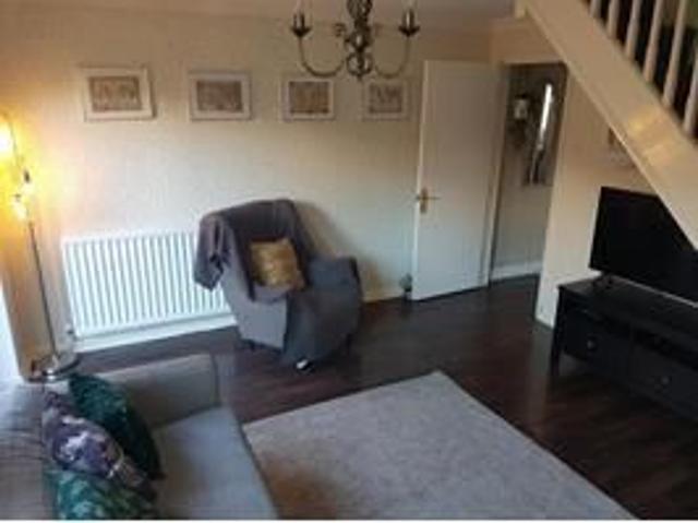 2 bedroom semi detached house to rent