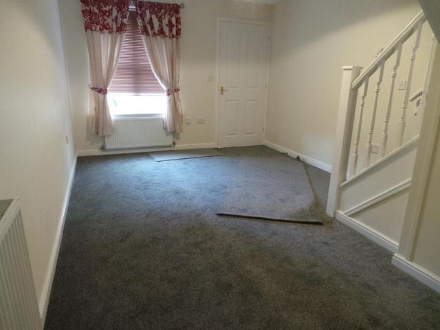 2 bedroom semi detached house to rent