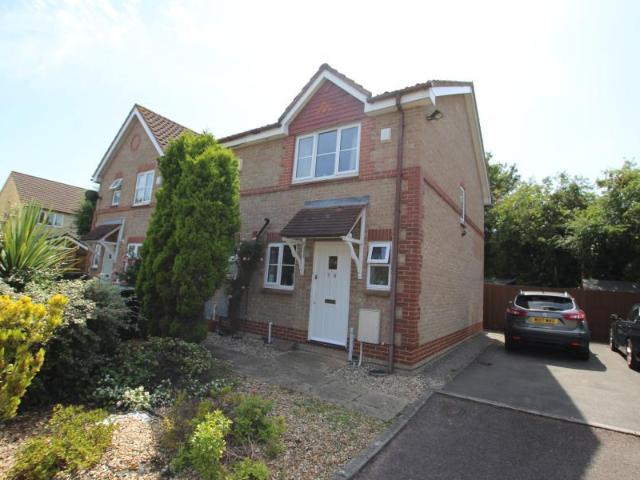 2 bedroom semi detached house to rent