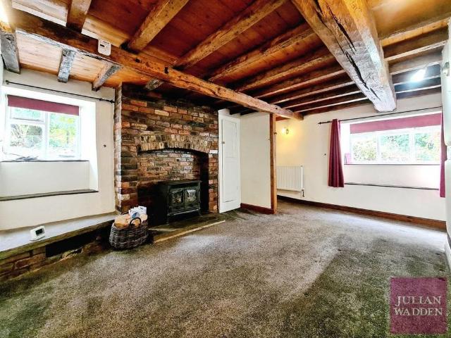 2 bedroom semi detached house to rent