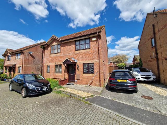 2 bedroom semi detached house to rent