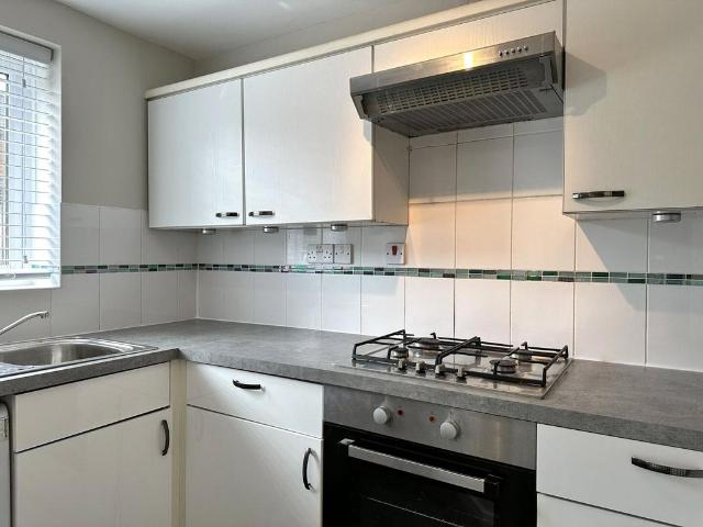 2 bedroom semi detached house to rent