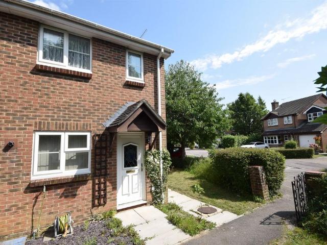 2 bedroom semi detached house to rent