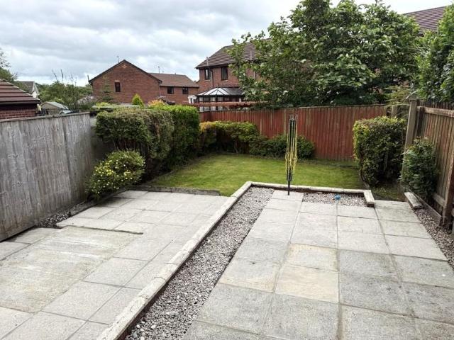 2 bedroom semi detached house to rent