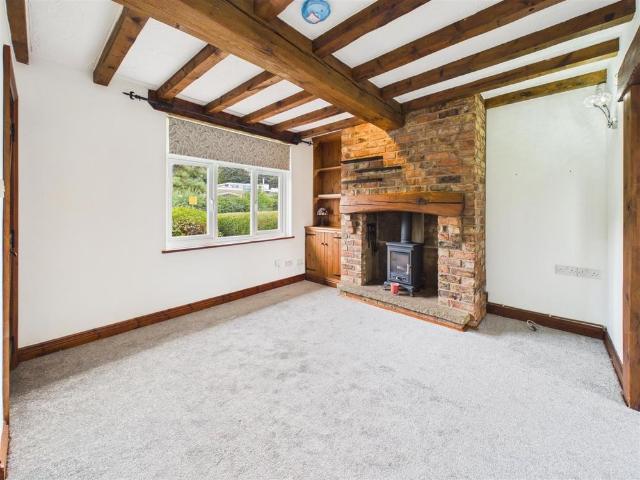 2 bedroom Semi detached house to rent