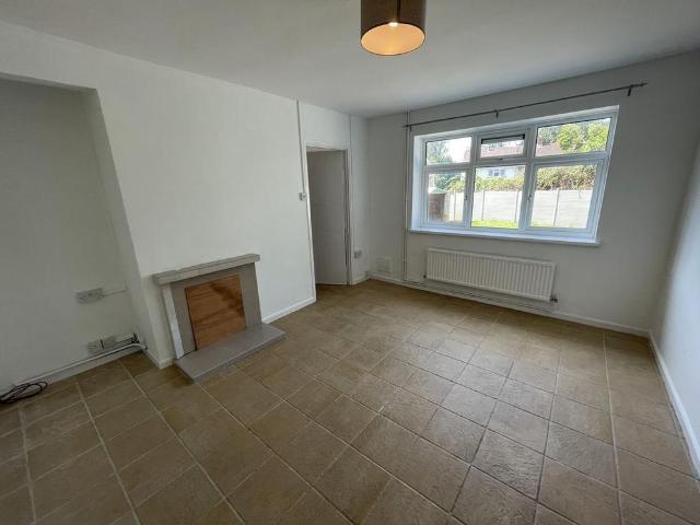 2 bedroom semi detached house to rent