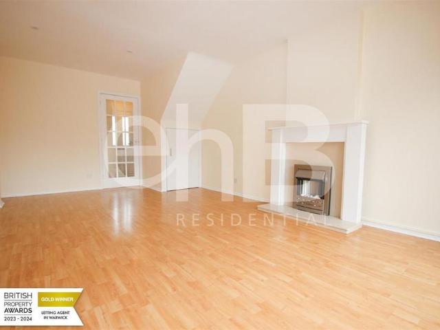 2 bedroom semi detached house to rent