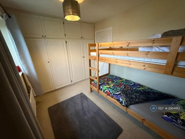2 bedroom semi detached house to rent