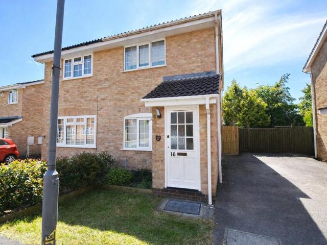 2 bedroom semi detached house to rent