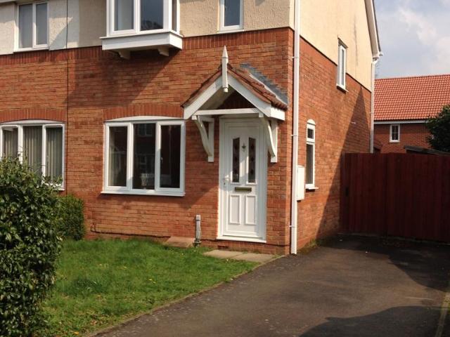 2 bedroom semi detached house to rent