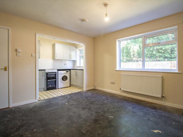 2 bedroom semi detached house to rent