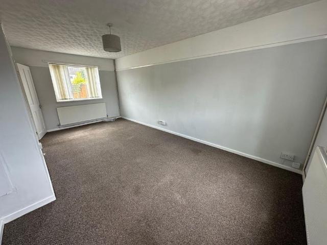 2 bedroom semi detached house to rent