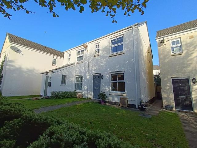 2 bedroom semi detached house to rent