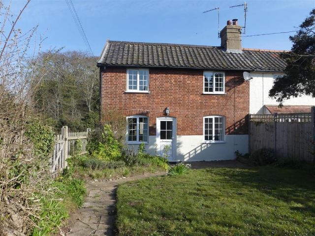 2 bedroom semi detached house to rent