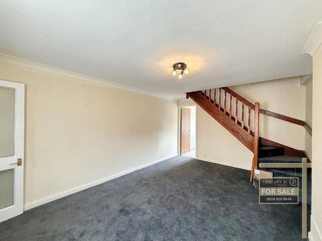 2 bedroom semi detached house to rent
