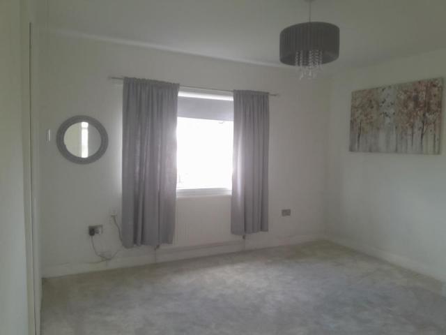 2 bedroom semi detached house to rent