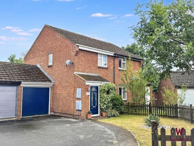 2 bedroom semi detached house to rent