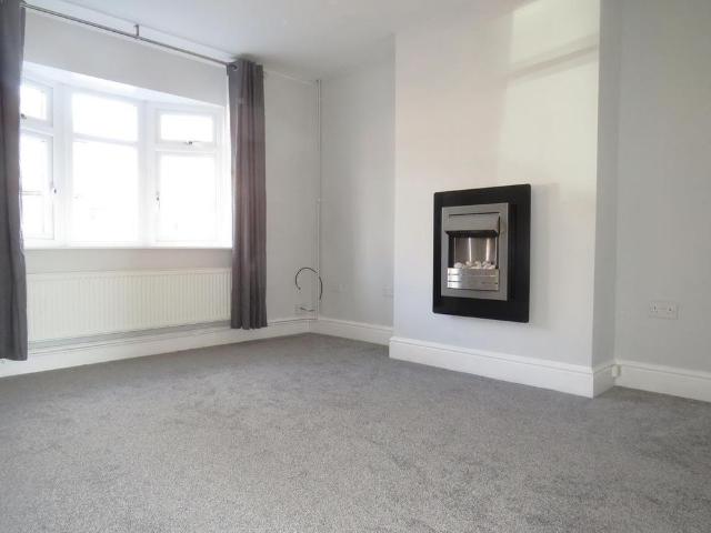 2 bedroom semi detached house to rent