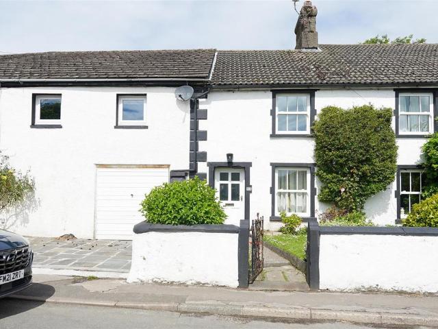 2 bedroom semi detached house to rent