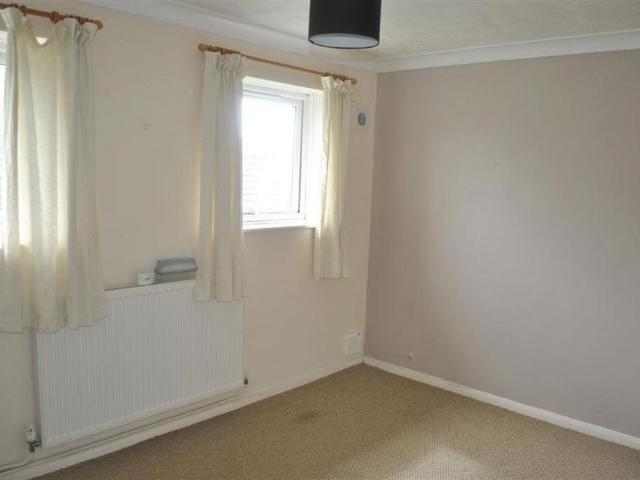 2 bedroom semi detached house to rent