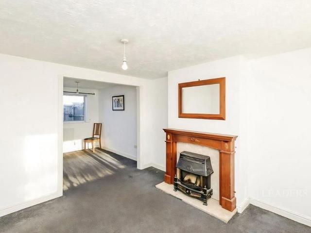 2 bedroom semi detached house to rent