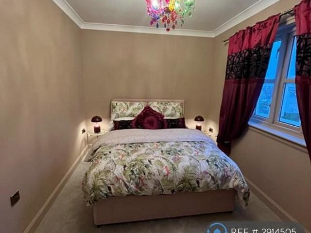 2 bedroom semi detached house to rent