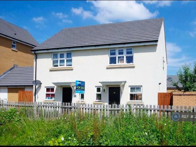 2 bedroom semi detached house to rent