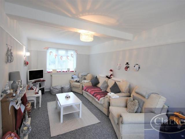 2 bedroom semi detached house to rent
