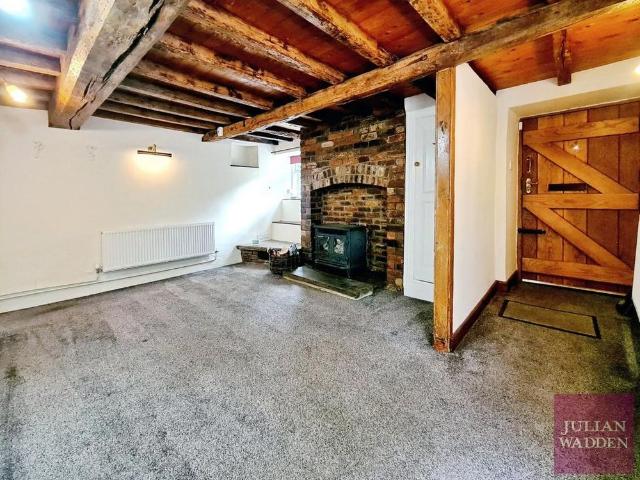 2 bedroom semi detached house to rent