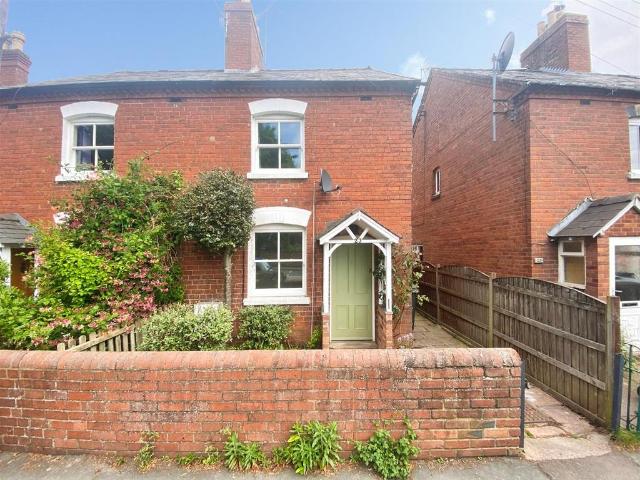 2 bedroom semi detached house to rent