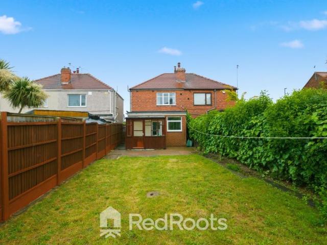 2 bedroom semi detached house to rent