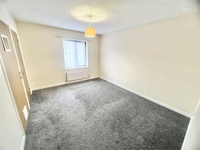 2 bedroom semi detached house to rent