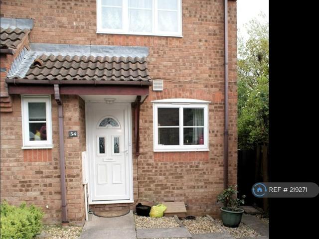 2 bedroom semi detached house to rent