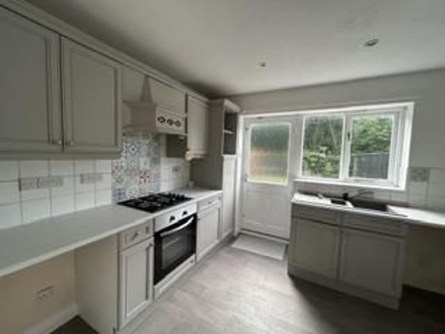 2 bedroom semi detached house to rent