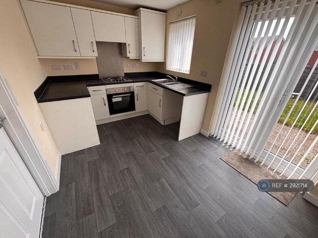 2 bedroom semi detached house to rent